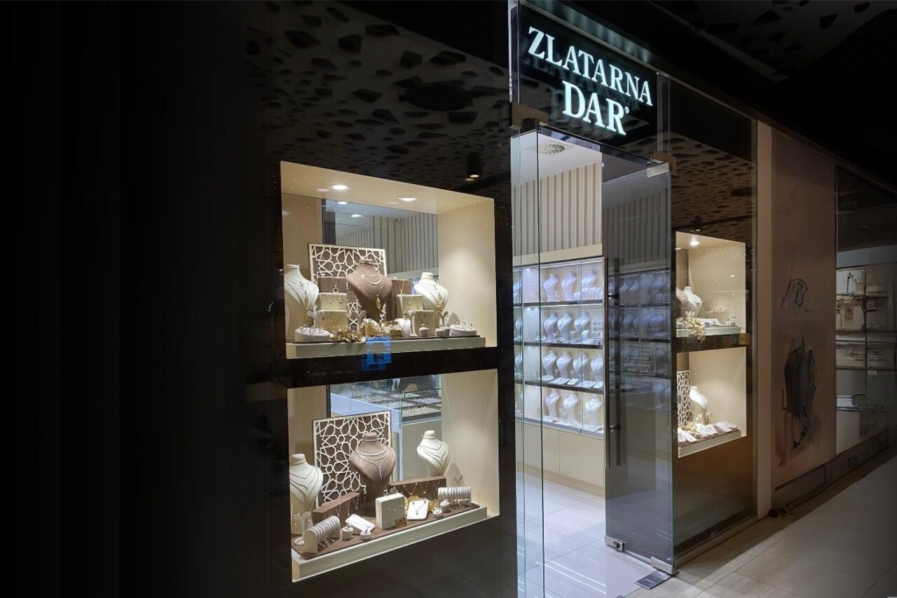 Kontakt - Zlatarna Dar