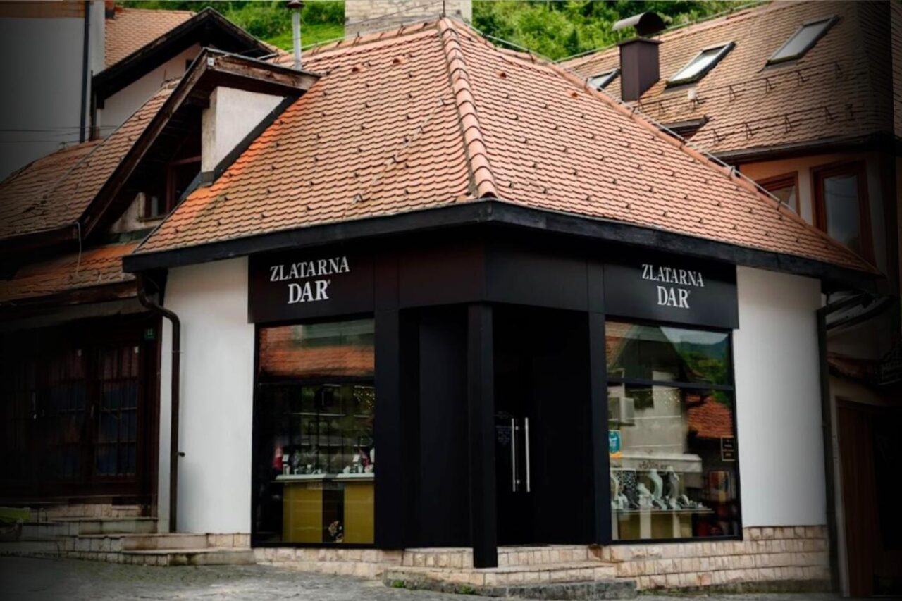 Kontakt - Zlatarna Dar